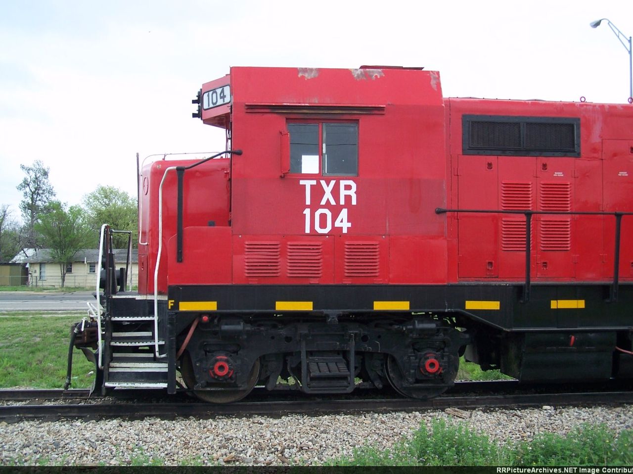 TXR 104